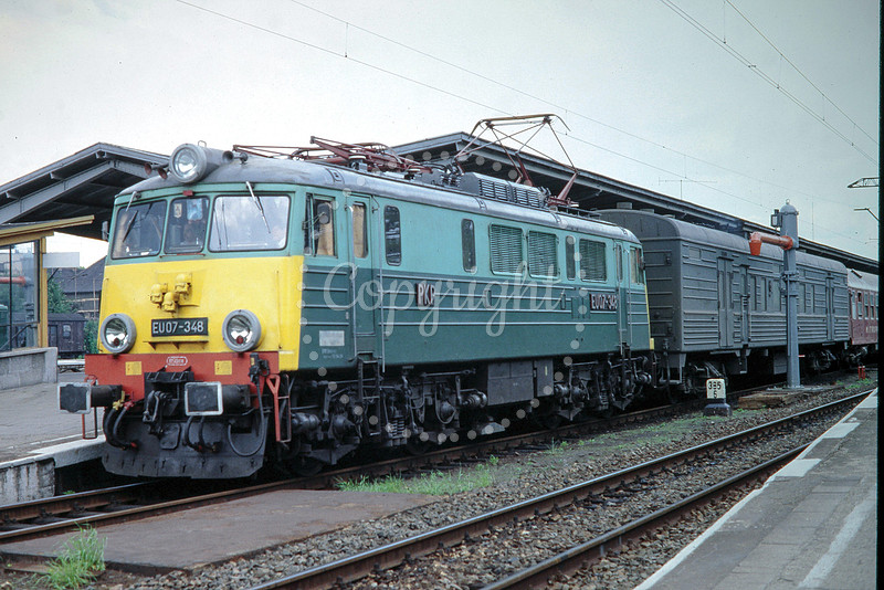 The Transport Treasury | Poland - 1990 | JMT4279 - Poland PKP Class EU07, EU07-348 at Zbaszyn ...